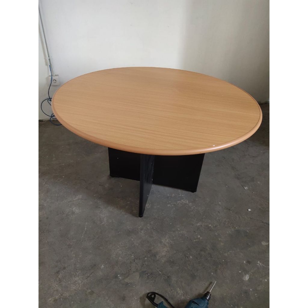 Jual Meja Meeting Bulat Meja Rapat Bulat Meja Kaki besi Meja kantor | Renos