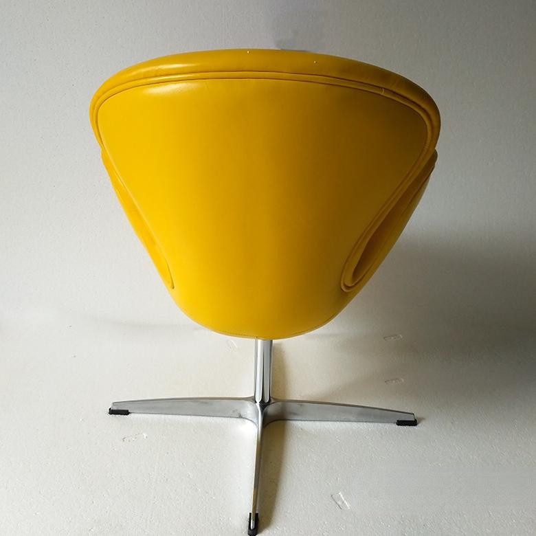 Jual Nordic Simple Single Personalized Creative Frp Seat Office Swivel ...