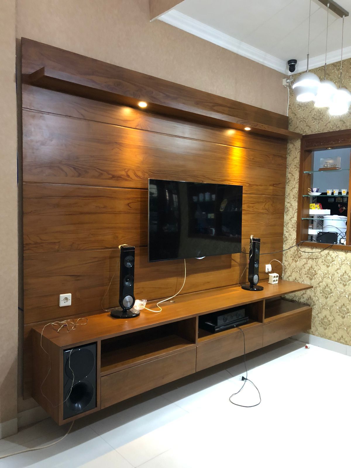 Jual Backdrop TV Minimalis Termurah & Terbaru | Renos