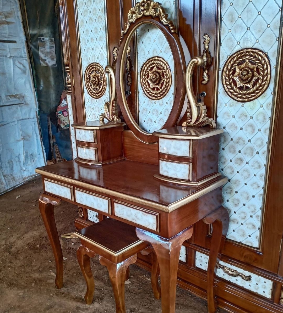 Jual Lemari + meja rias full set | Renos